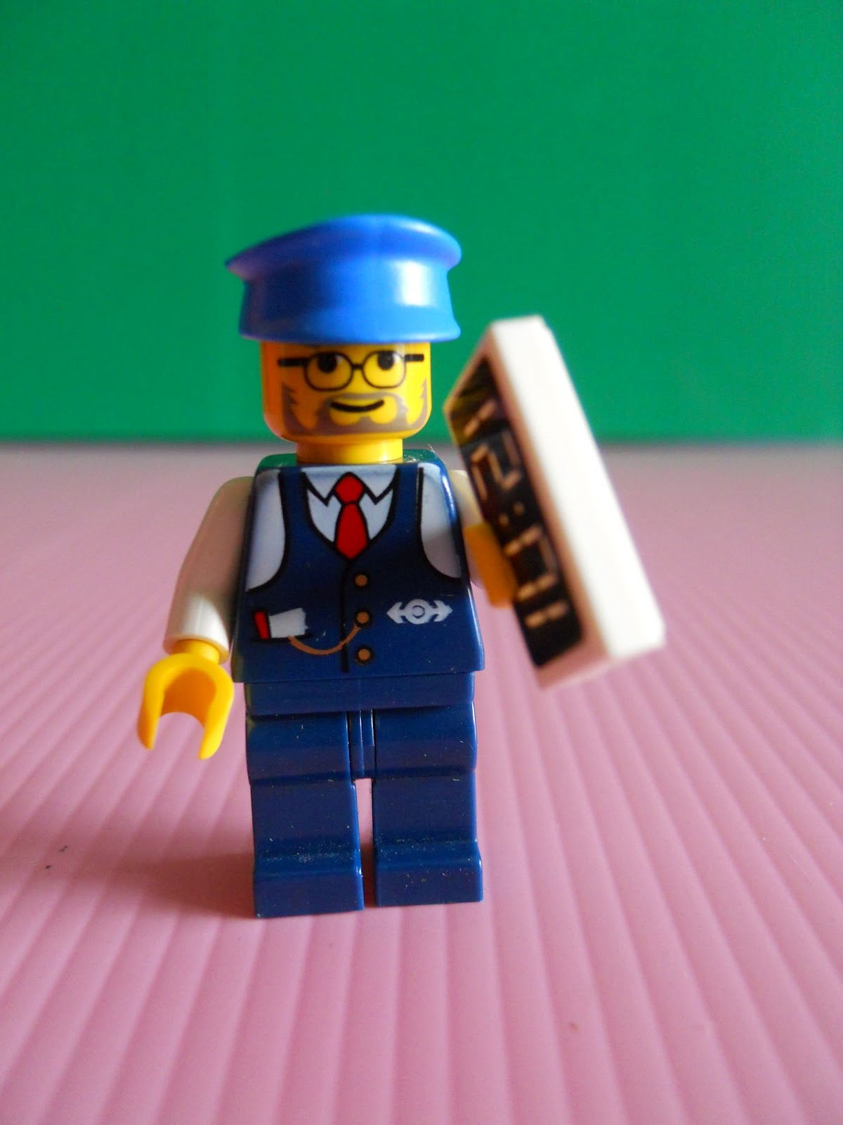 Dexters Diecasts (DexDC): LEGO Minifigure ~ Train Conductor