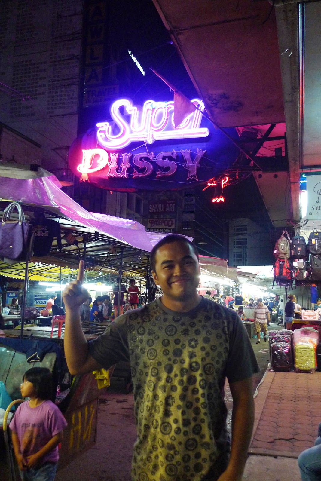 streetsmartgirl: Third day in Bangkok: Patpong Night and the Pingpong Show
