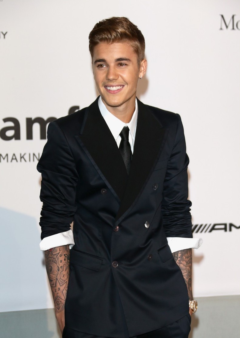 Hot Photo Gallery: Most Handsome Singer Justin Bieber Pictures Gallery