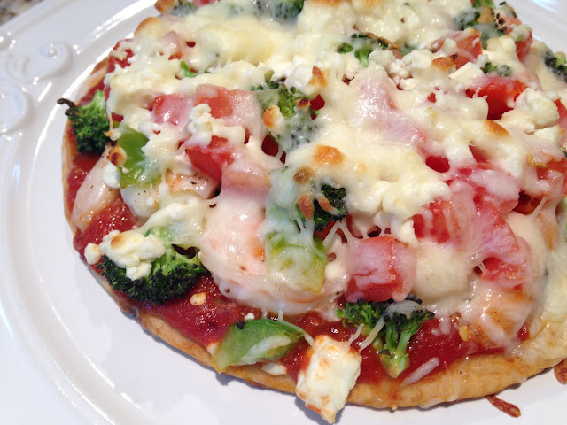 Pita Pizza - Foodie Friday with Beth