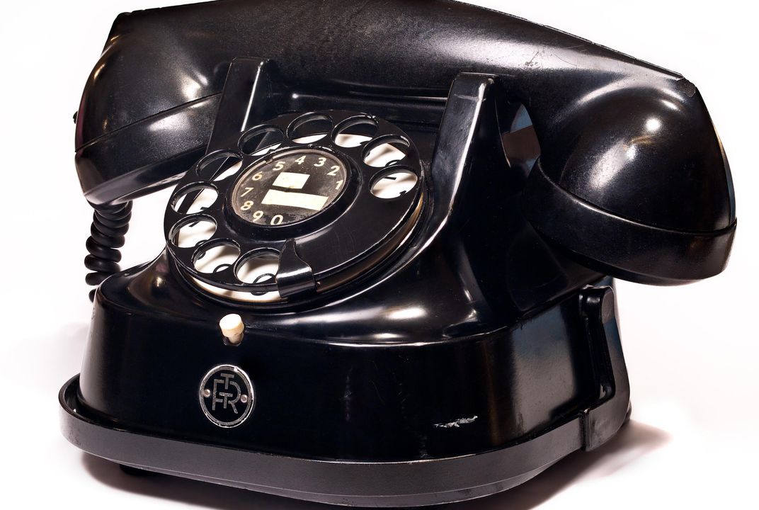 Heroes, Heroines, and History: The Dawn of the Telephone!