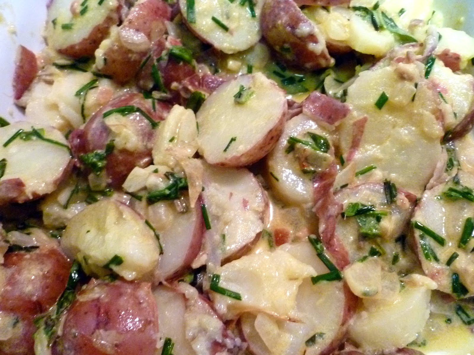 Lindaraxa: Grilled Beer Bratwust And Warm Potato Salad