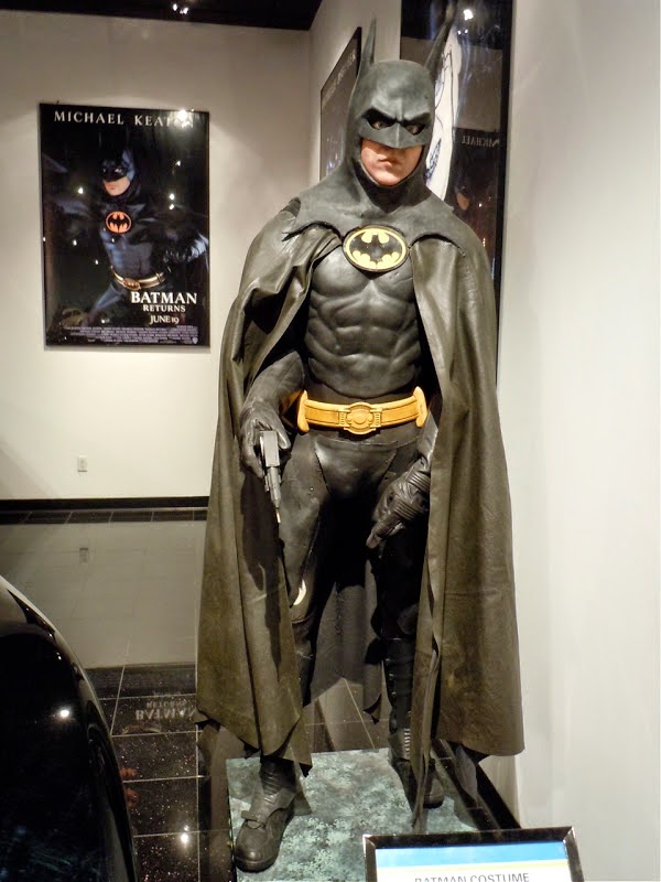 BAT SUITS FROM THE BATMAN MOVIES: ORIGINAL MICHAEL KEATON'S BATSUIT ...