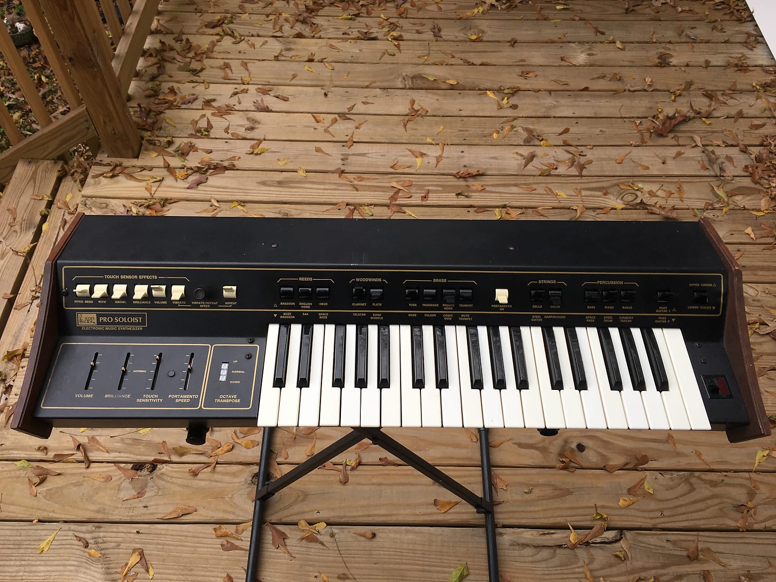 MATRIXSYNTH: ARP Pro Soloist 1972 Black and Gold SN 273853 w/ LED ...