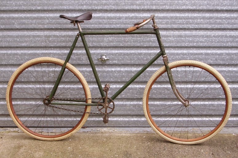 "Tweedland" The Gentlemen's club: SUNDAY IMAGES / RETRO VELO ...