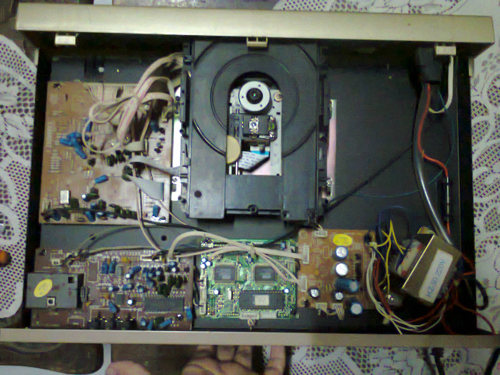 Memperbaiki DVD Player Sonic Rusak