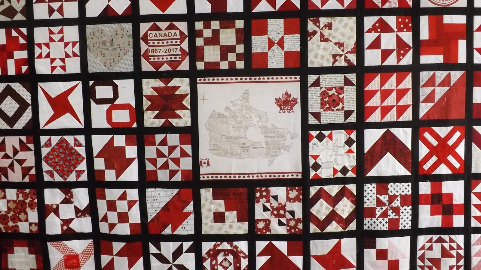 Treadle Quilts: Canada 150 Quilt Finish