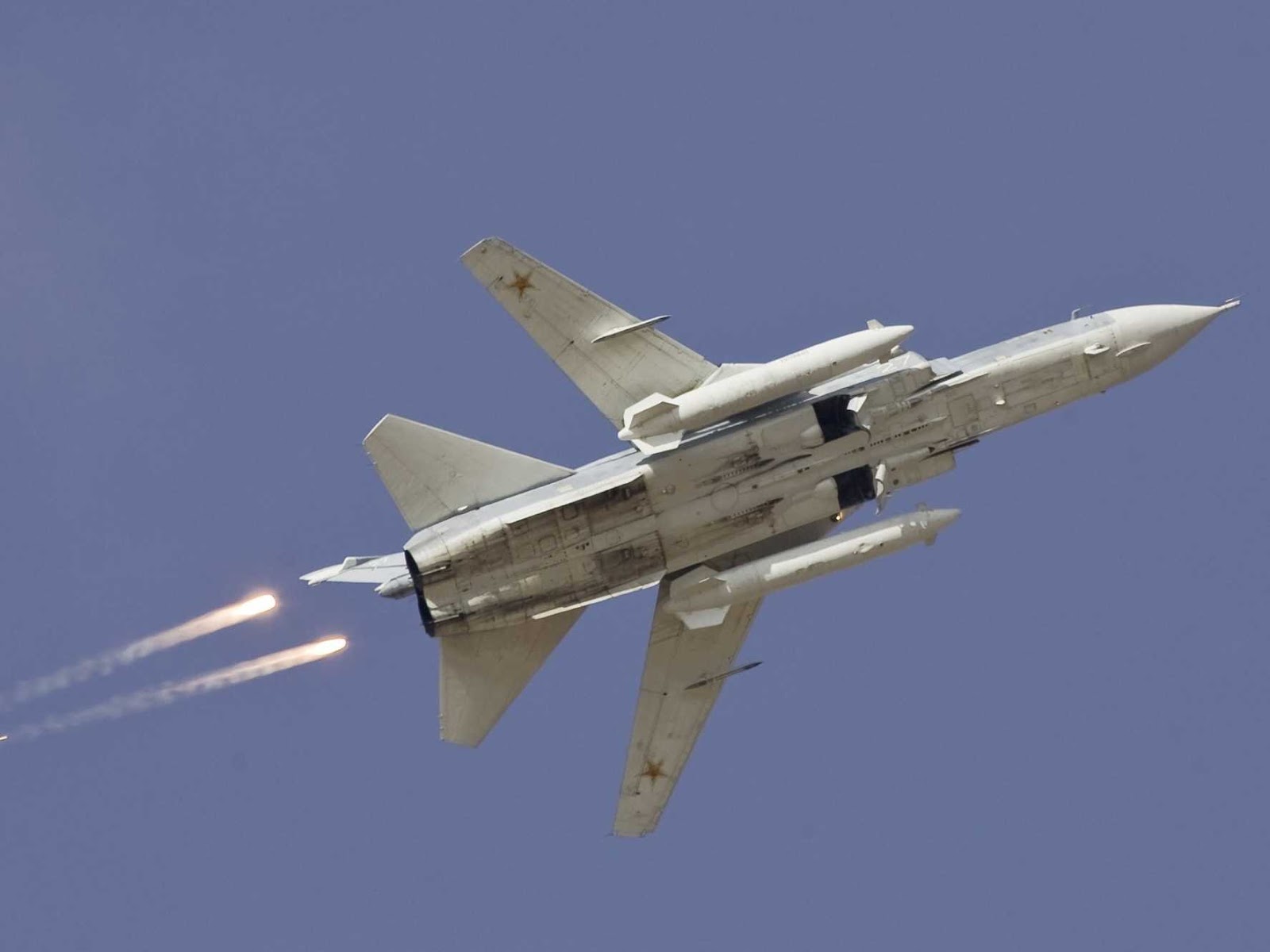 Sekilas Info Tentang Sukhoi Su-24 Fencer - Radar Analisis Berita ...