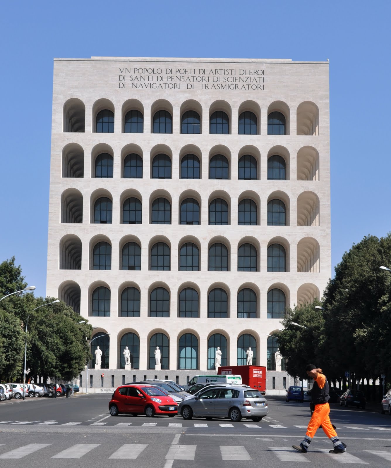 ITALY'S SECRET PLACES: E.42 (Rome)