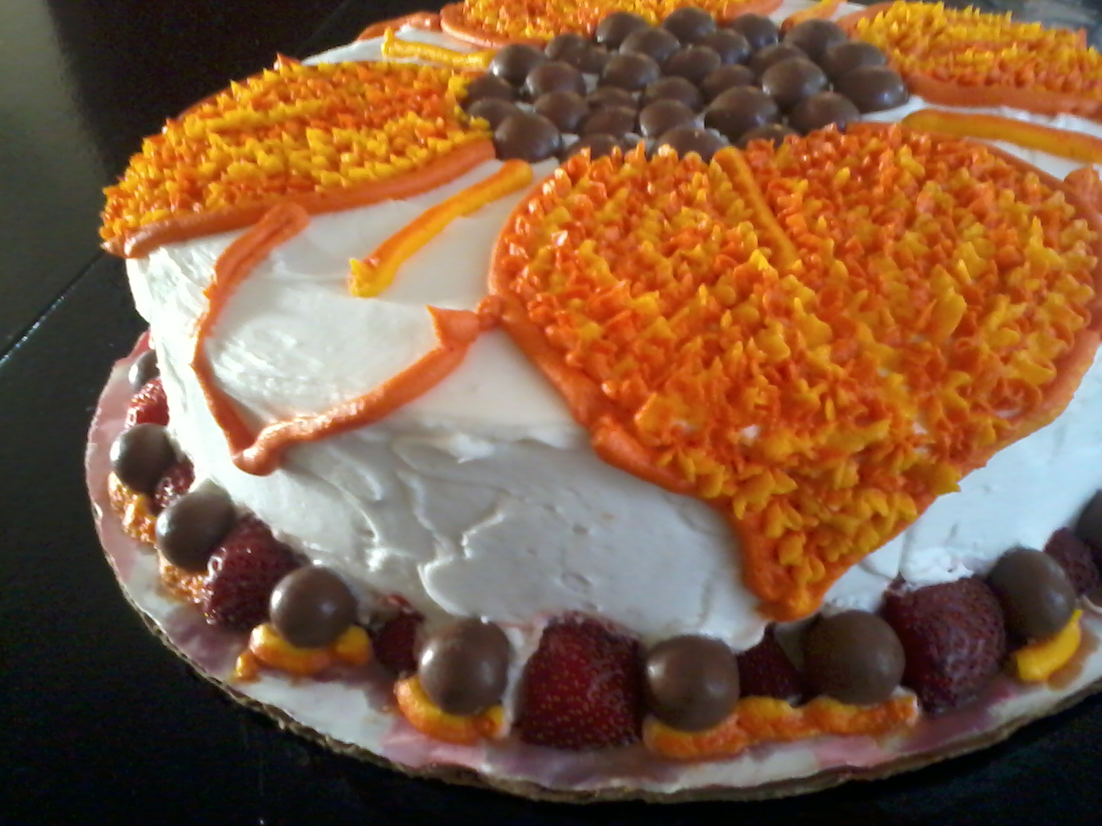 Kitchen Bewitchin': Cake Addiction continues...