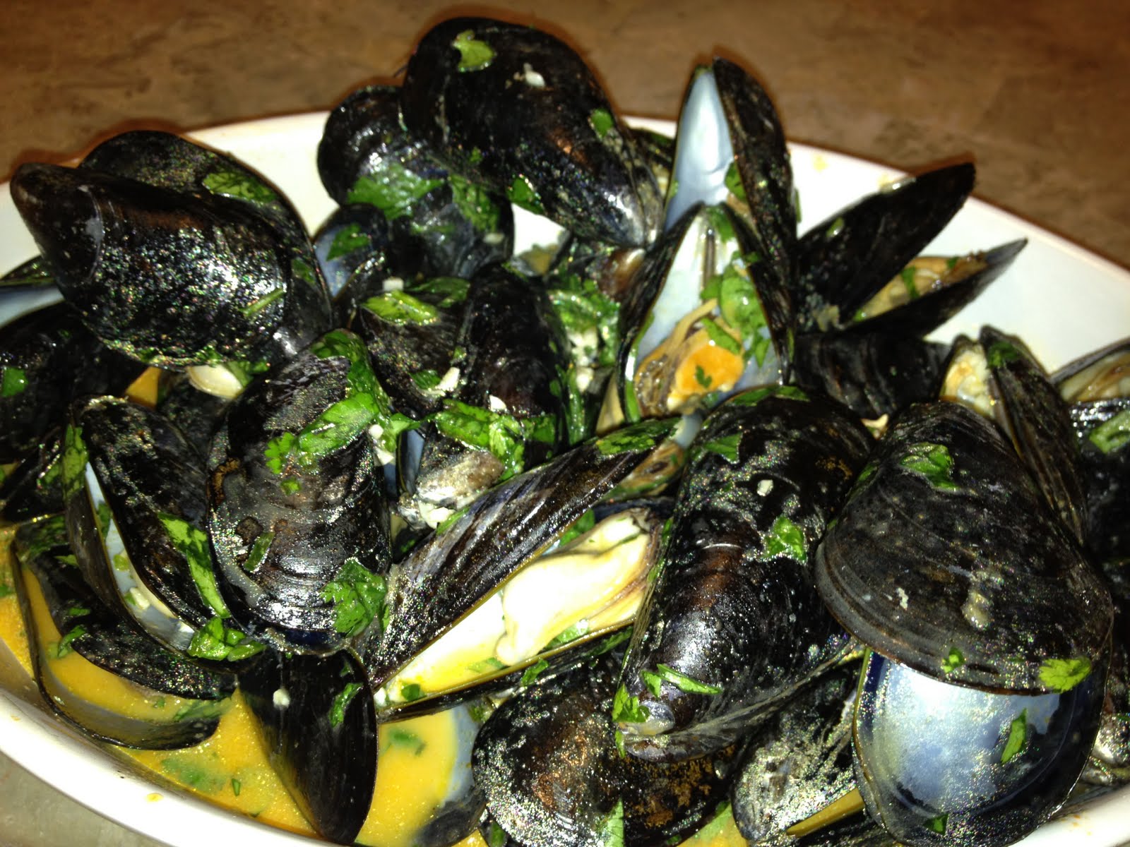 sMiles from Callie: Thai Steamed Mussels Recipe