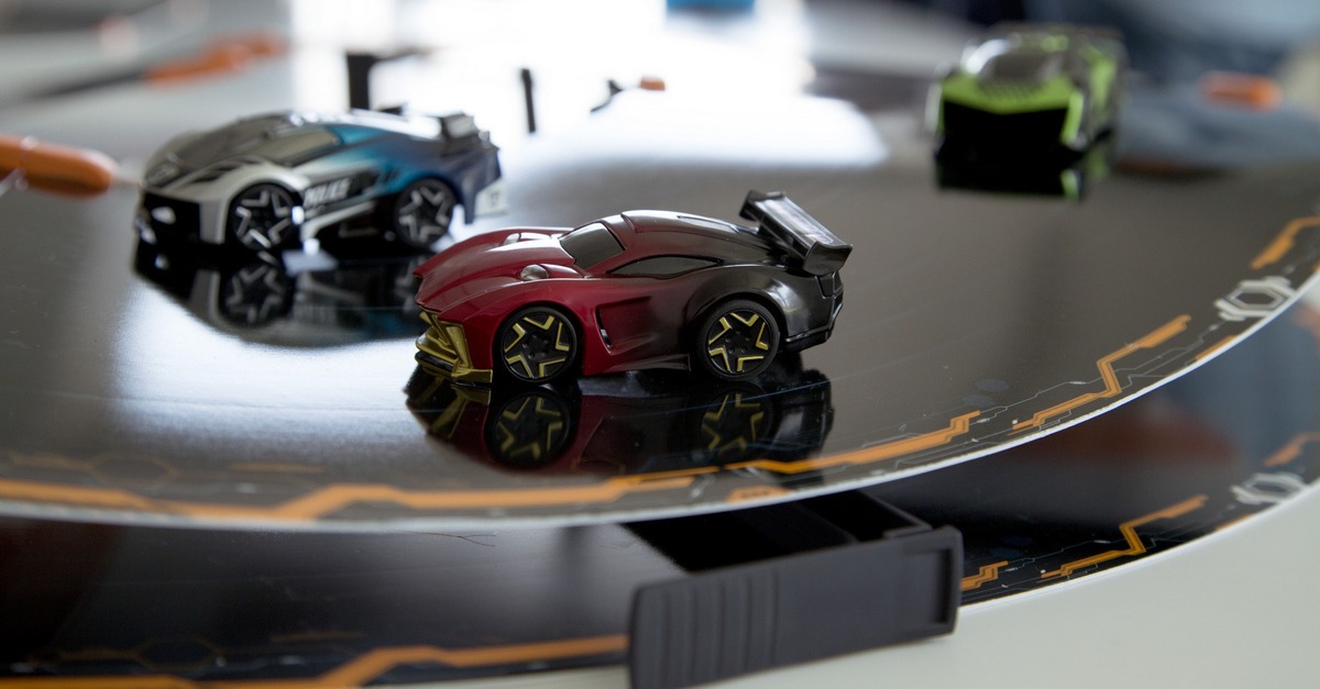 REVIEW: Anki Overdrive | The Test Pit