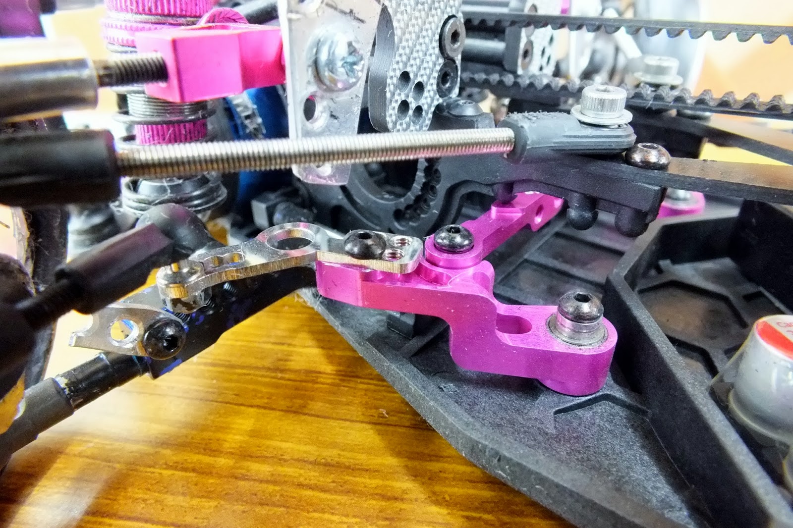 Sugiura RC: Sakura D3 RWDです。