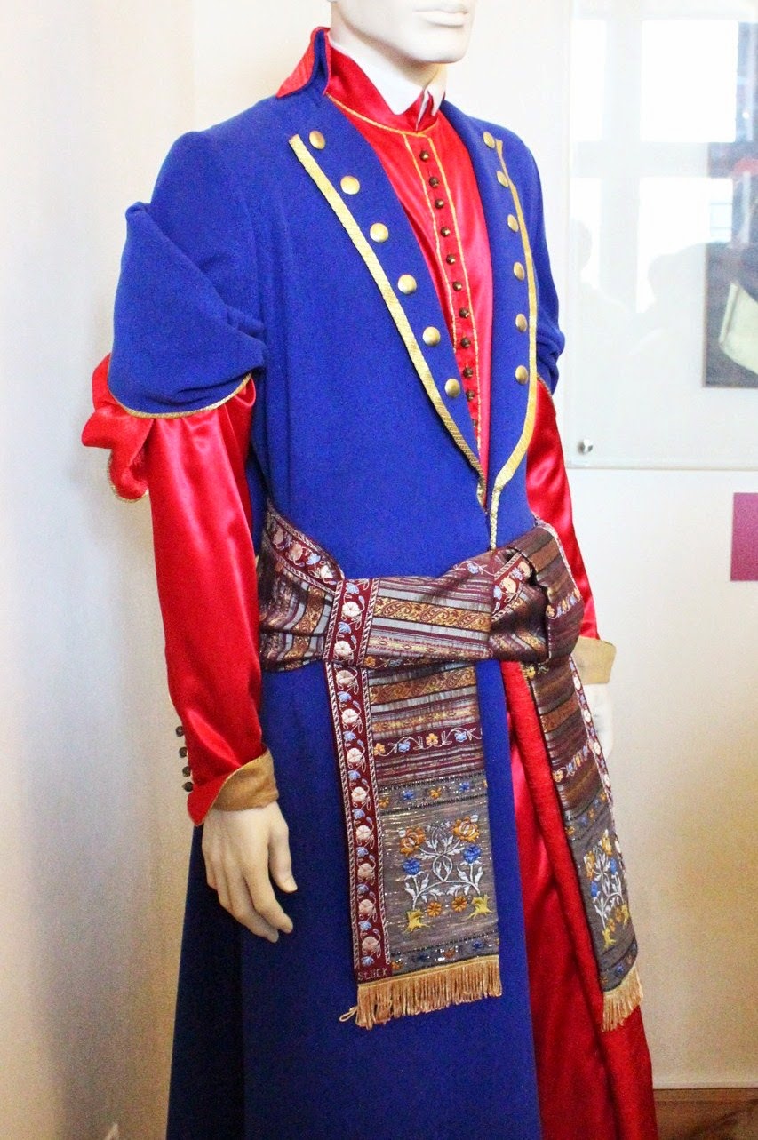 Local style: Sluck (Slutsk) sashes