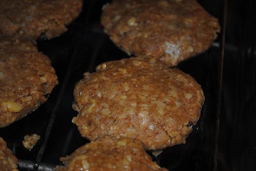 Maggie's LesVegan Kitchen: Chicklets (Chickpea Cutlets)