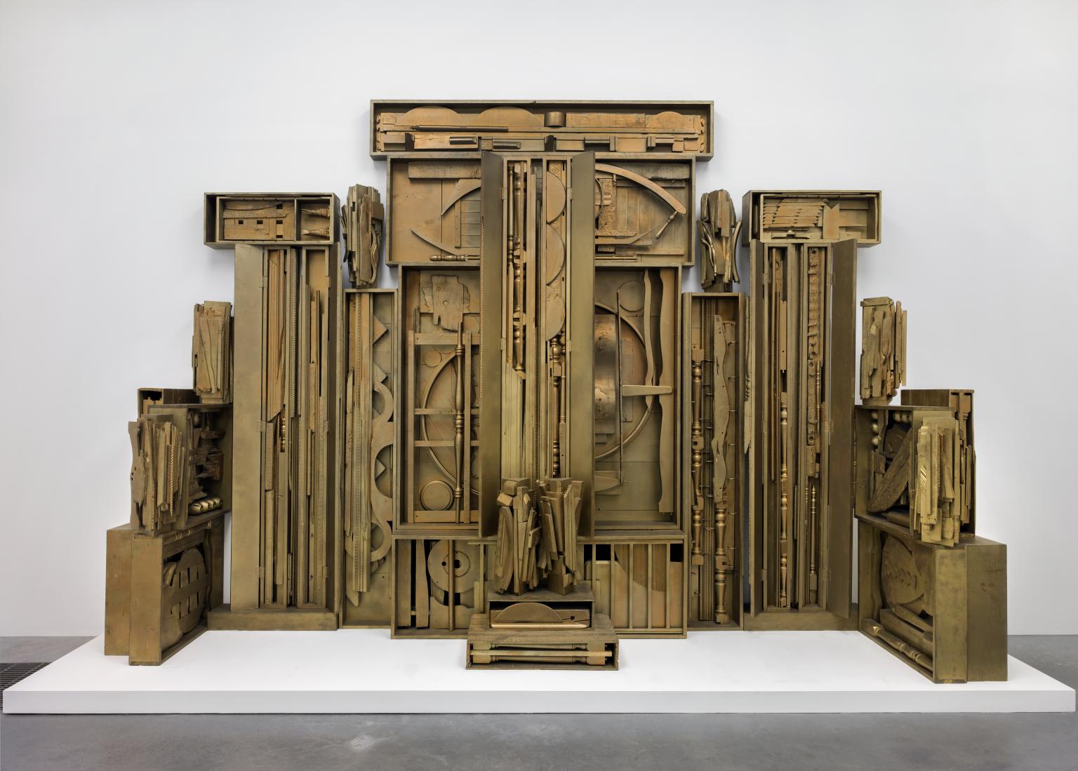 Heroínas: Louise Nevelson pintora y escultora estadounidense de origen ruso