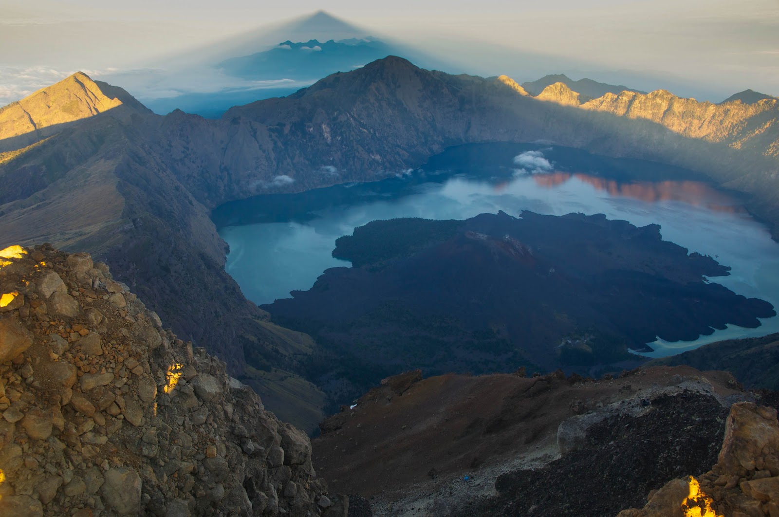 Proses Terjadinya Gunung Berapi (Geografi) - Belajar Bareng