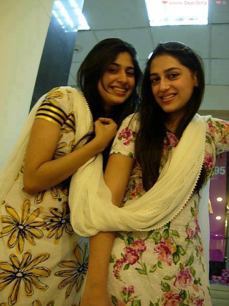 Desi Girls And Babes Super Hot Desi Girls Photos