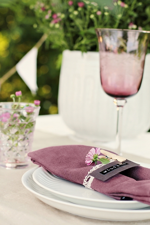 ATELIER RUE VERTE , le blog: Dresser une table avec du violet