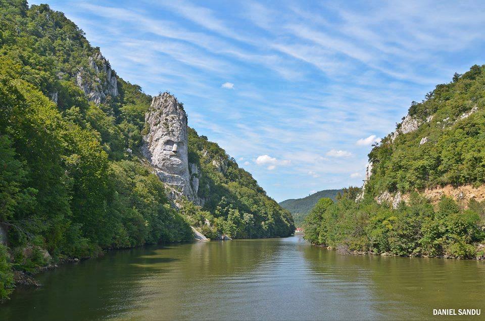 TURISM : Defileul Dunarii - cel mai frumos Defileu din Europa.