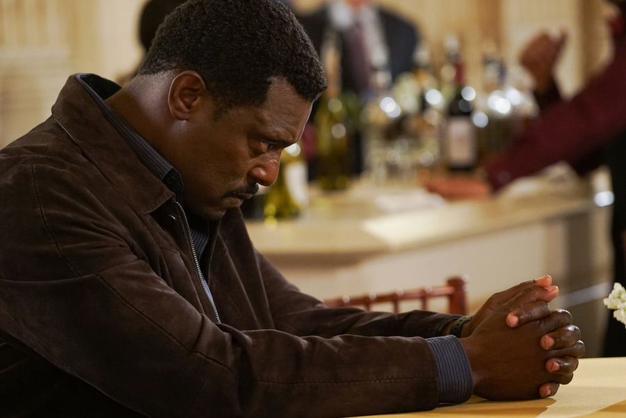 I Like to Watch TV: Chicago Fire “Sharp Elbows ” Photos