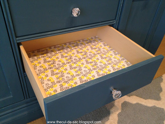 the cul-de-sac: Pretty Paper Drawer Liners