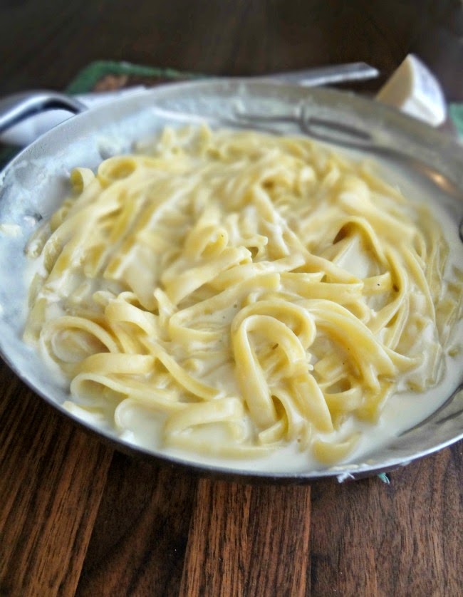 The Cooking Actress: One Pot Garlic Parmesan Pasta
