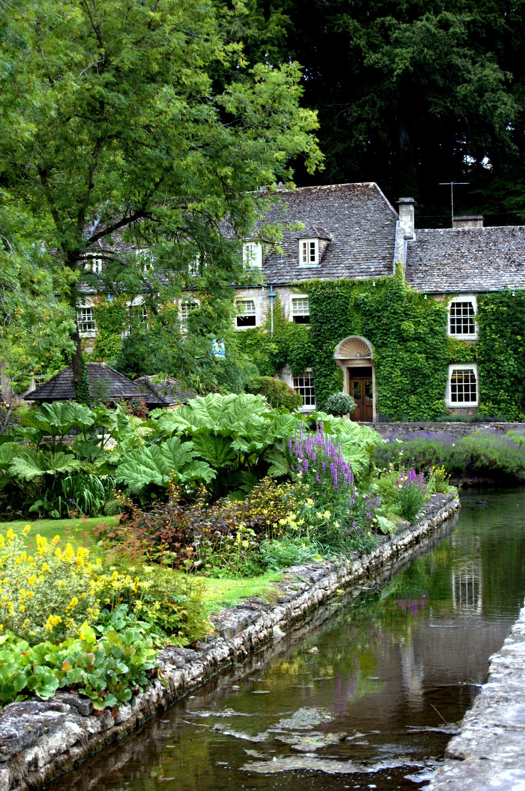 angenuity: Travel: Bibury, Cotswolds, England