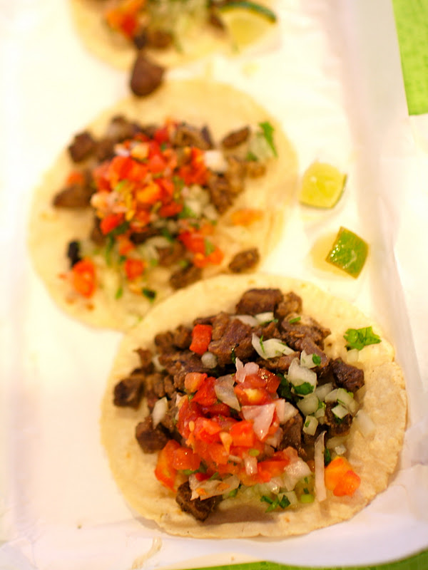 a hungry girl's guide to taipei: mexican/new in town: i strongly ...