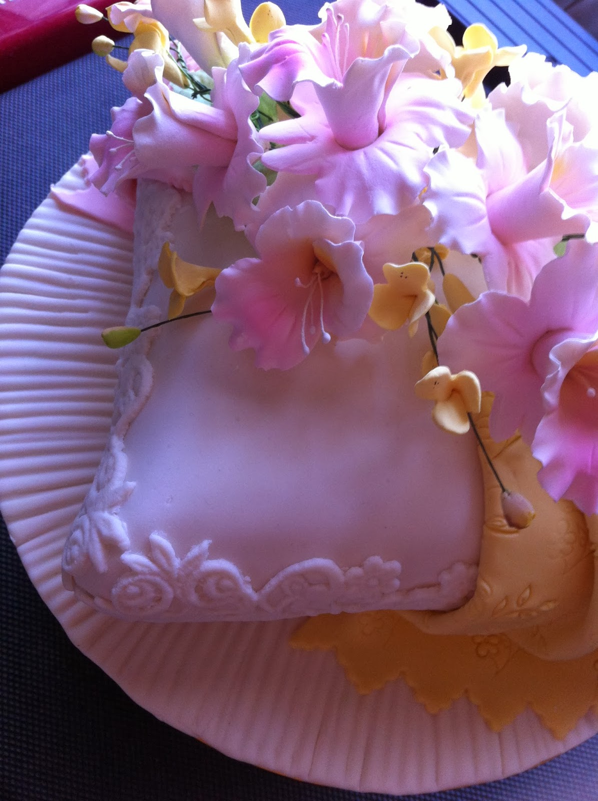 fadeliciouscakes: HANTARAN CAKE AND CUPCAKES