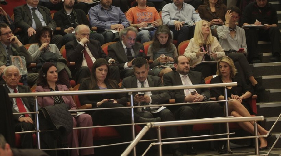 ΒΙΝΤΕΟ ΧΑΜΟΣ ΜΕ ΤΗΝ ΖΩΗ ΚΩΝΣΤΑΝΤΟΠΟΥΛΟΥ ΝΑ ΤΗΝ ΠΕΦΤΕΙ ΣΕ ΕΥΡΩΠΑΙΑ ...