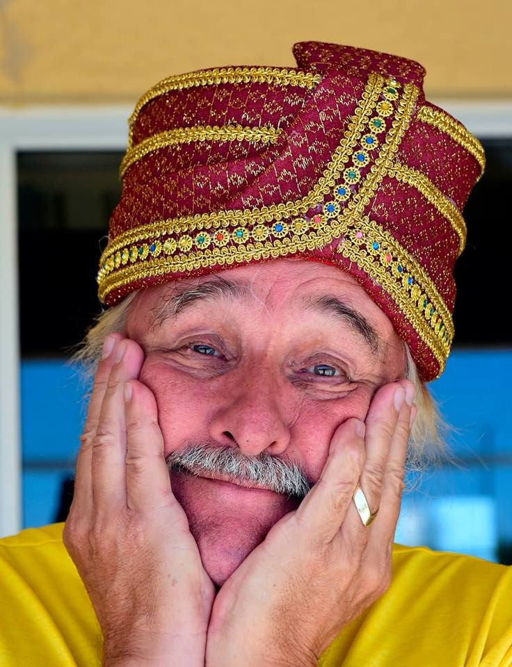 Propelled Pasteboards: Wayne Wissner – Theme Park Magician