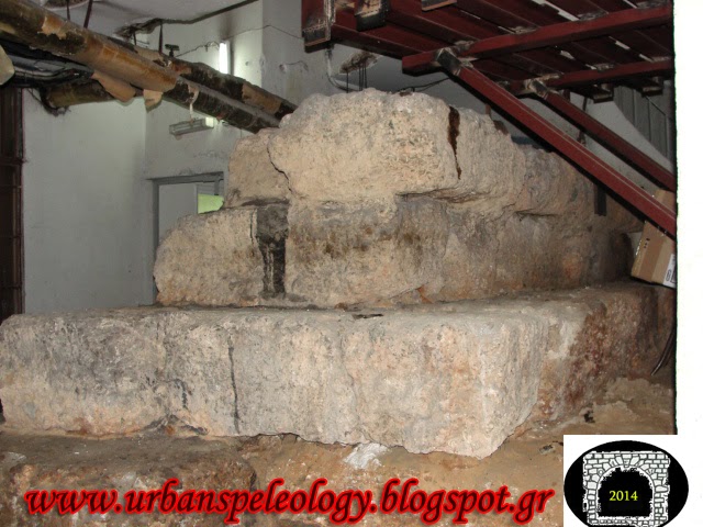 Τα άγνωστα υπόγεια Θεμιστόκλεια τείχη της Αθήνας!!! | ΑΣΤΙΚΗ ΣΠΗΛΑΙΟΛΟΓΙΑ