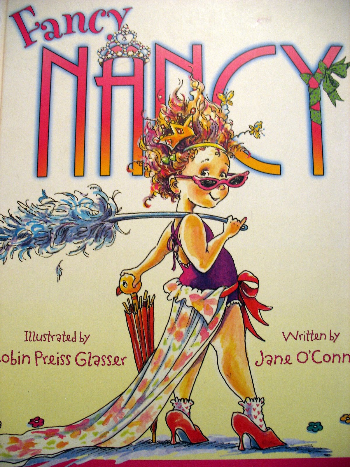 brookline blogsmith: Fancy Nancy by Mo Willems ... ?