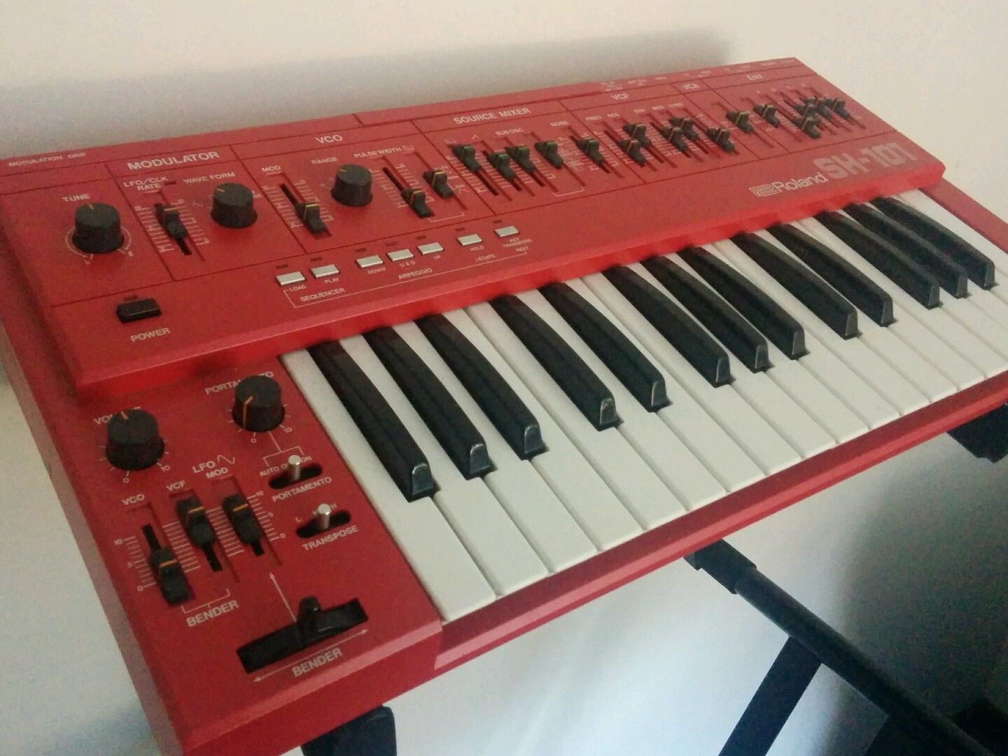 MATRIXSYNTH: Red Roland SH-101