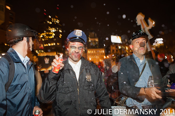 salla: NYPD Halloween Costumes