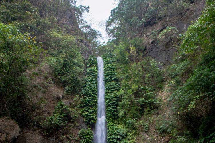 Mampueng Falls or Mampweng Falls - Old Cabalan, Olongapo City | Playing ...