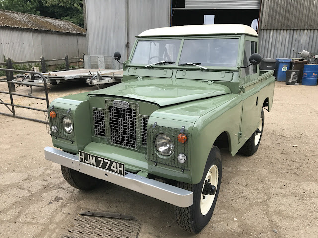 Landrover Defender: Series 2a Landrover