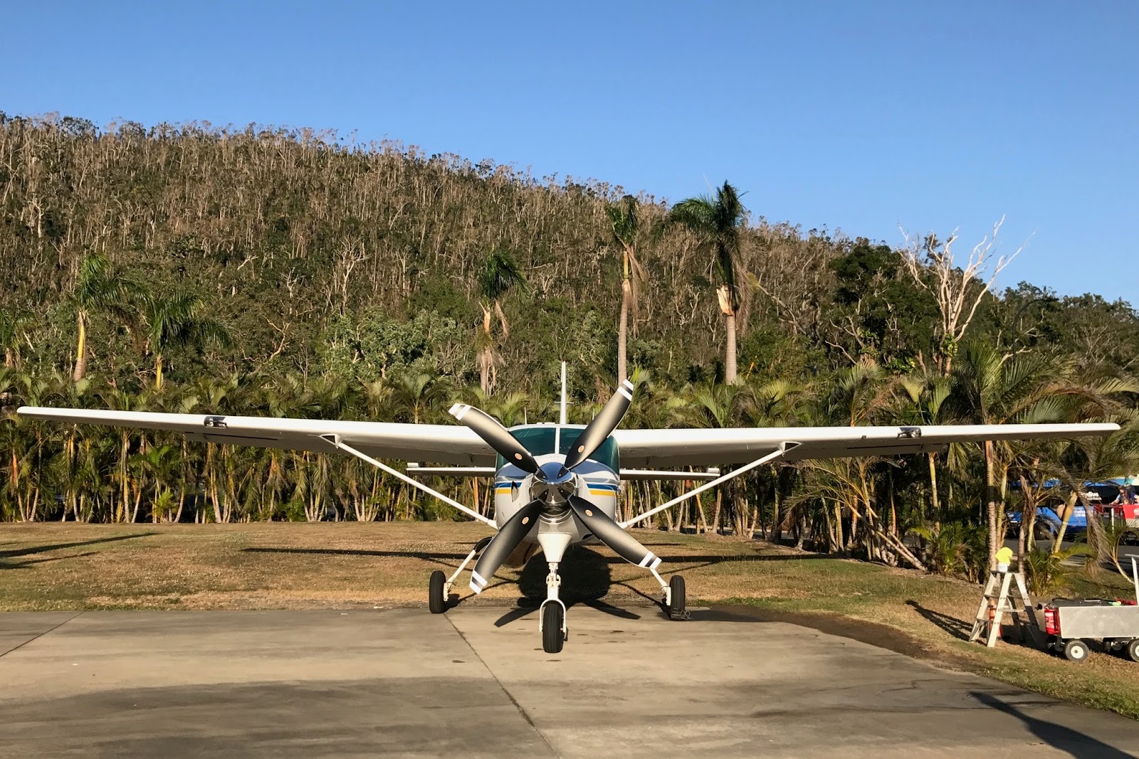 Central Queensland Plane Spotting: New Skydive Australia (Skydive the ...