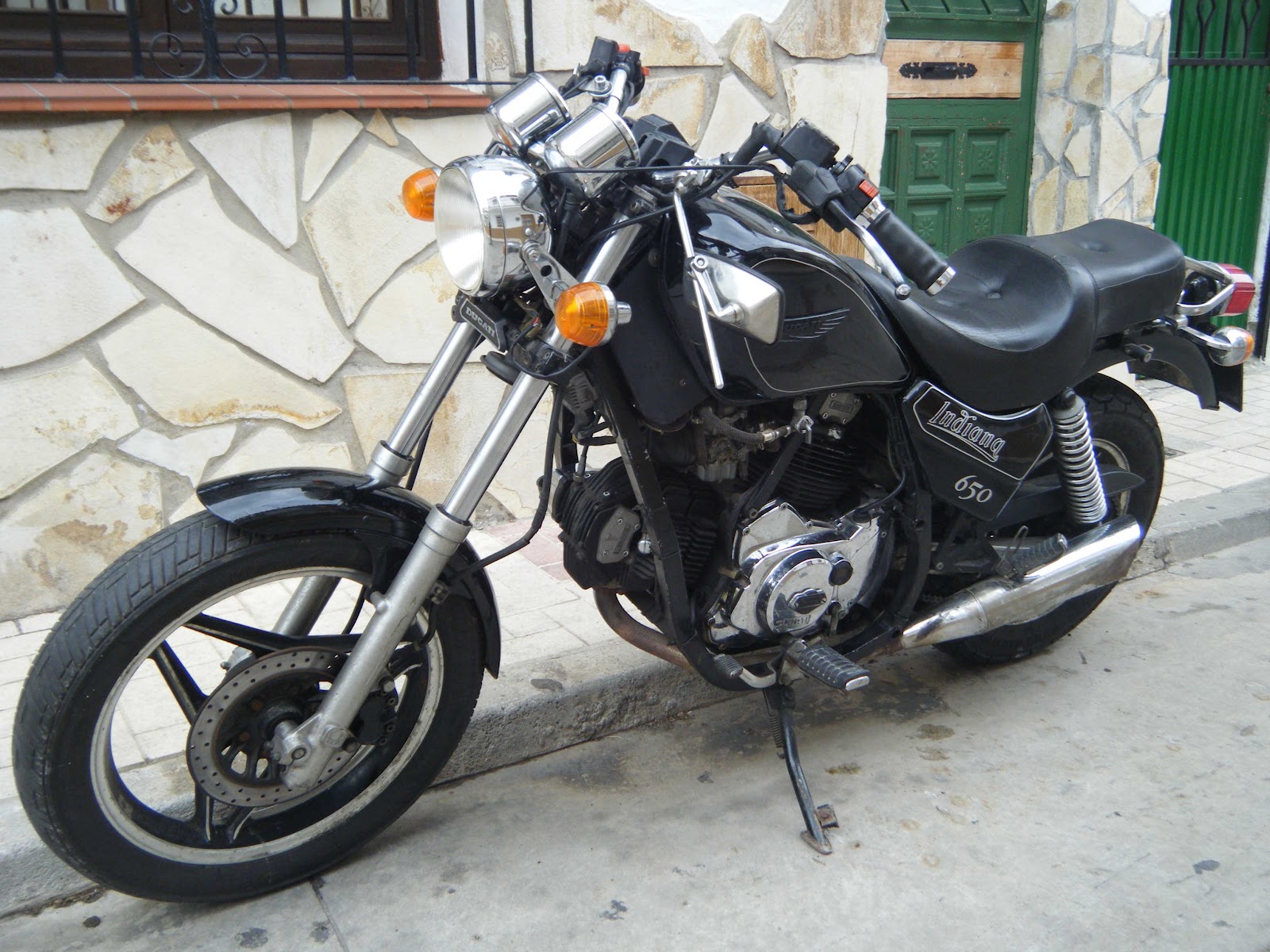 Motoblog: Ducati Indiana 650, Spaghetti Western