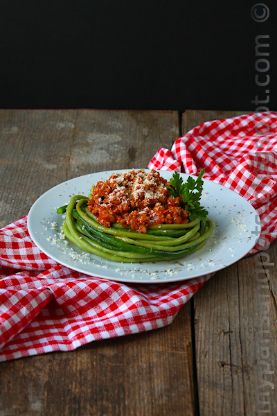 Fit and yummy: Fake spaghetti with bolognese sauce - My pans and pots