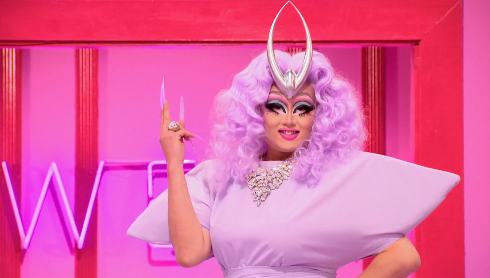 OTROMARIBLOG: Rupaul's Drag Race S08E01