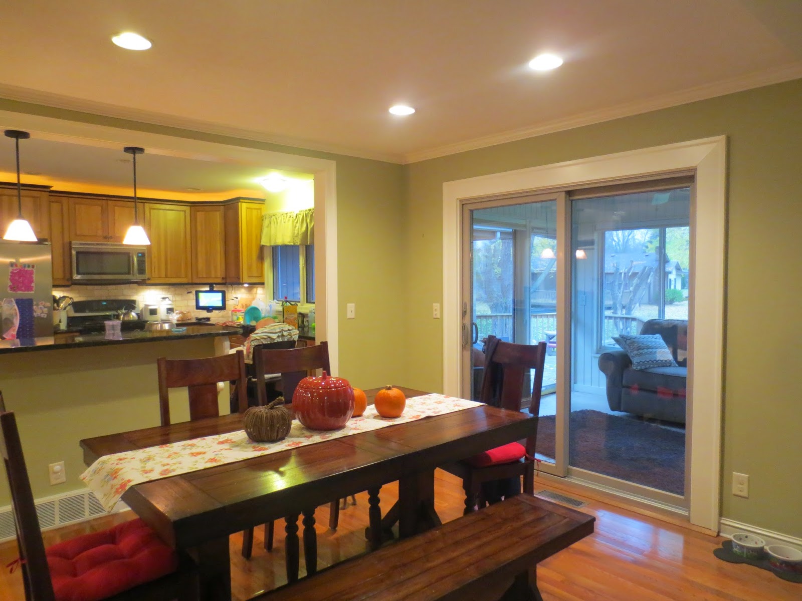 Live Inside My Bubble: Home Tour: Living Room / Dining Room / Entry Way