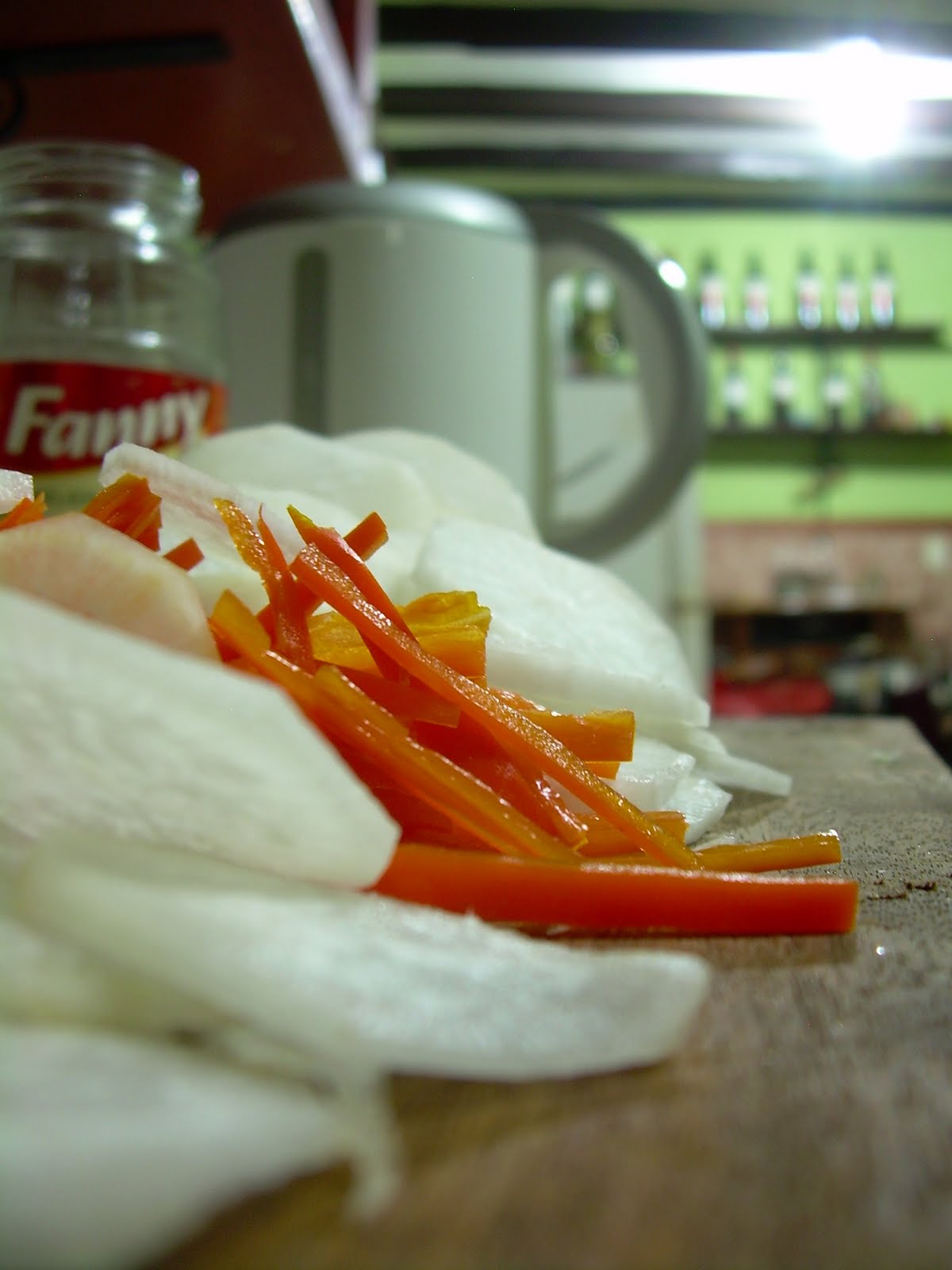 Sojourner Food: Who doesn't love a good pickle? (Nabos encurtidos ...