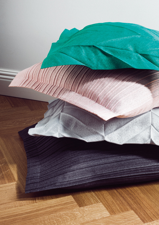 Var dags rum: Iittala x Issey Miyake = unikt design- och modesamarbete!