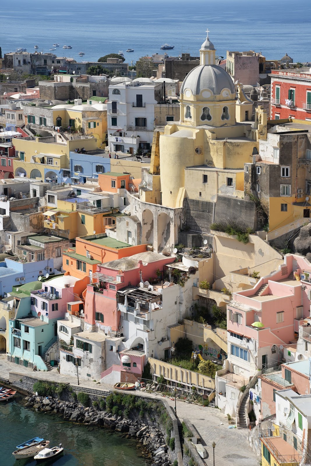 Endless Traveling Map: The Pastel Colors of Procida, Italy