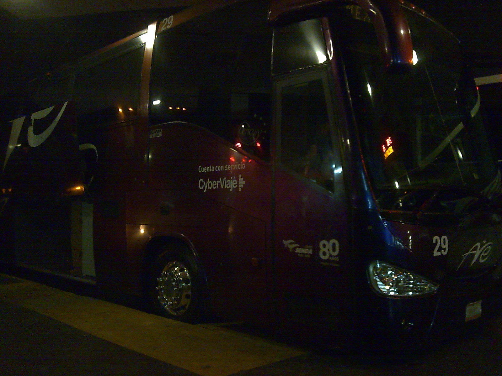 BUSÓPOLIS: AVE SENDA EJECUTIVA OCTUBRE 2011