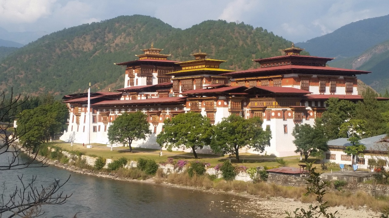 Bhutan Travelogue, Part 3: Punakha and Chele La Pass | Foodaholix