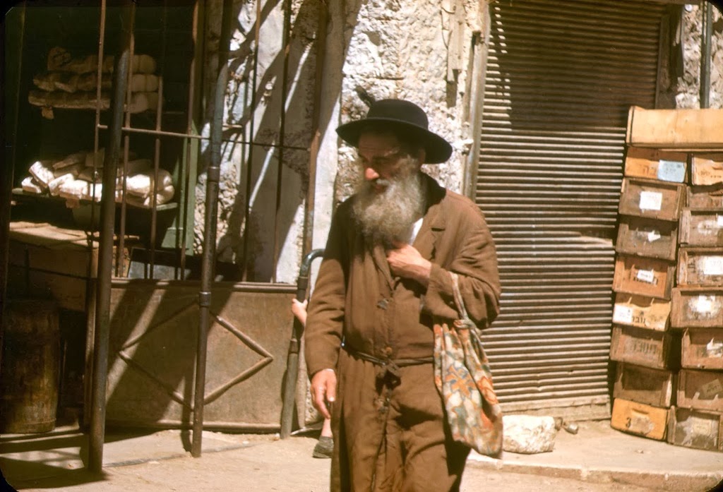 Amazing Vintage Color Photographs Capture Daily Life in Israel in the ...