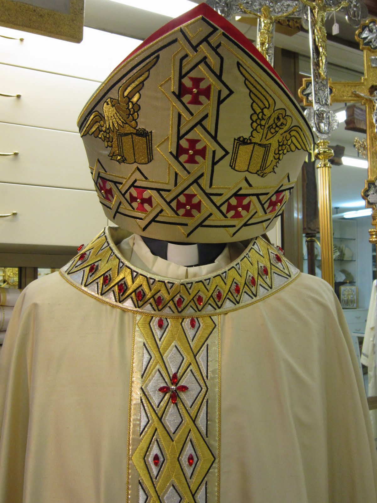 Roman Holiday: Day 5 cont. - holy vestments!